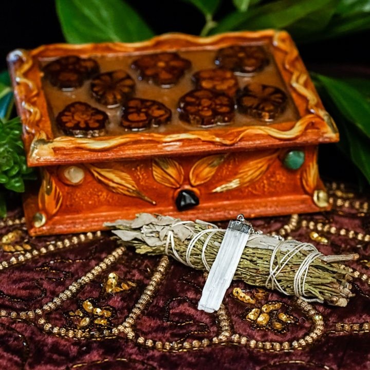 Spirit Vine Boxes with Selenite Pendant and Mini Smudge