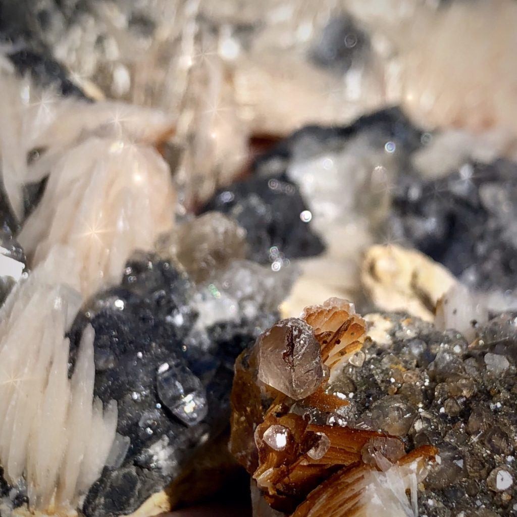 Flying Stones for interdimensional travel, energetic alignment, and ...