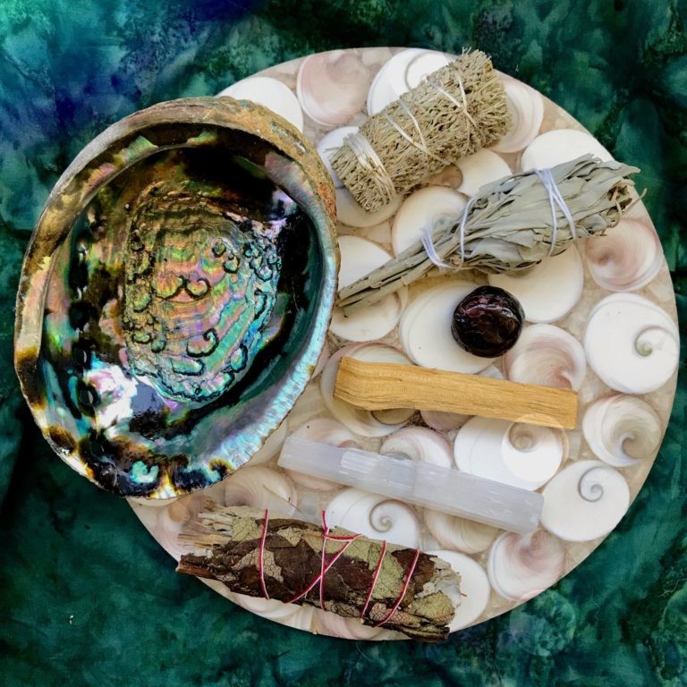 SG Smudging Tools to purify and raise the vibrations in your sacred space