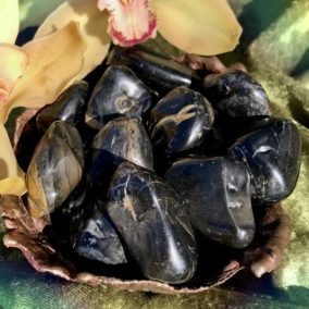 Sage Goddess Nellite: Small Tumbled for support through transformation