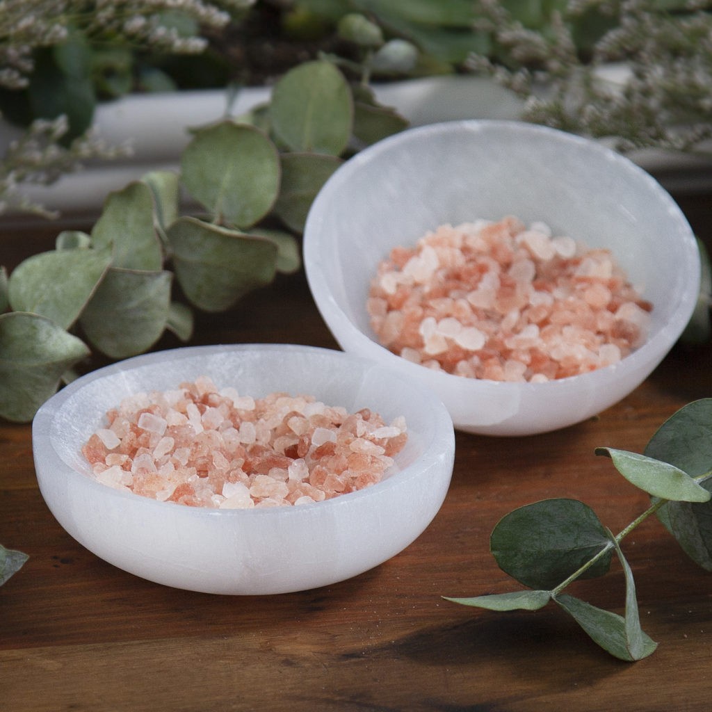 Selenite Purification Bowls with Himalayan Salt Chip Stones