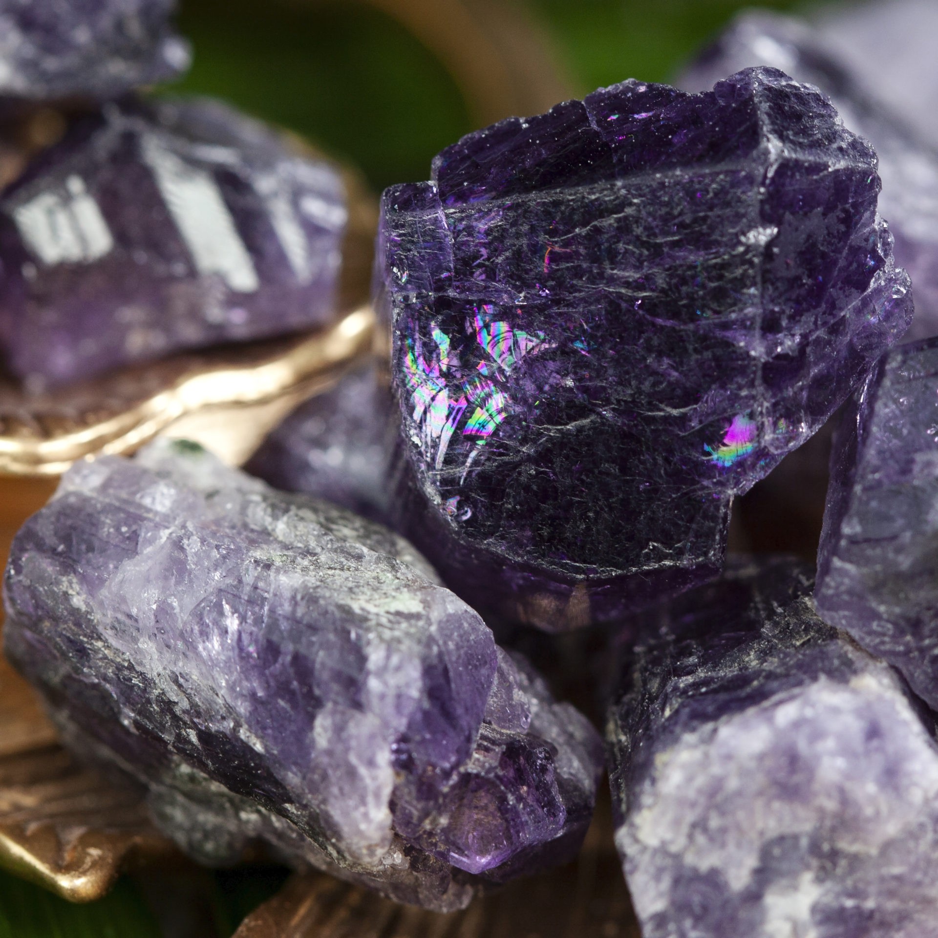 Natural Purple Scapolite to call in divine guidance and release old ...