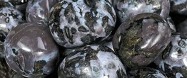 Merlinite: Medium Tumbled to activate your psychic gifts