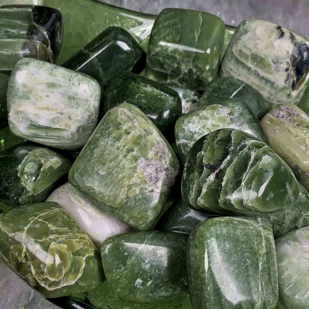 Green Tremolite: Medium Tumbled