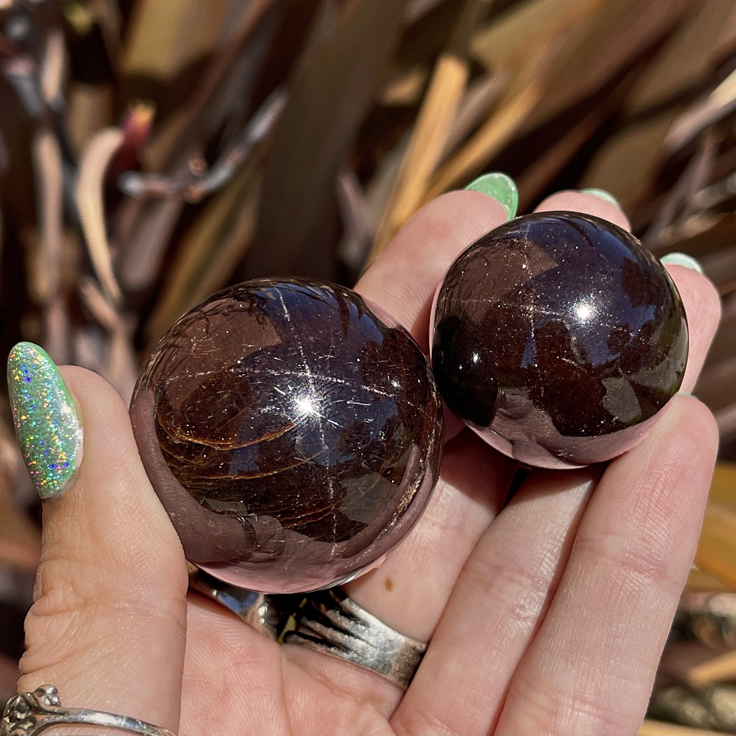 Garnet Sphere Home Décor Rocks & Geodes etna.com.pe
