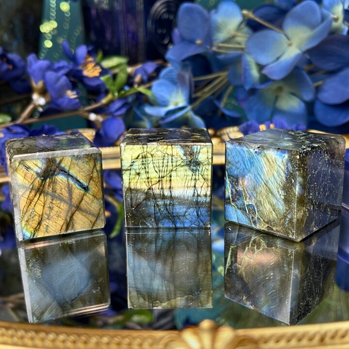 Sage Goddess Ground Your Visions Labradorite Cube