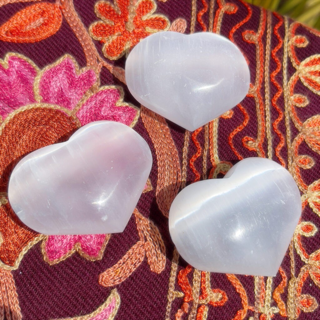 Selenite Heart for purification, peace & clarity - Sage Goddess