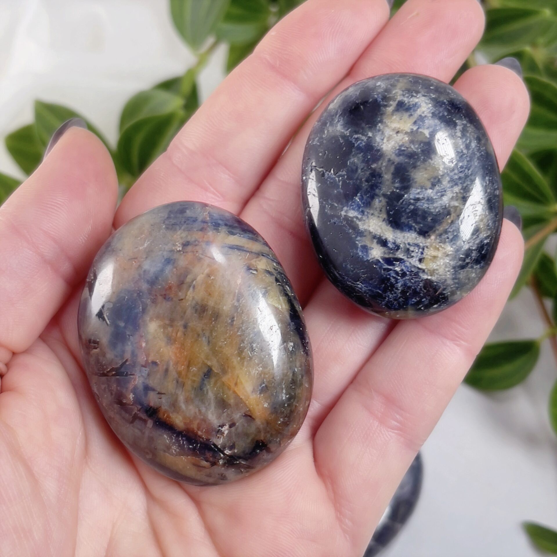 Channel_Wisdom_Blue_Sapphire_Palm_Stone_DD_2of3