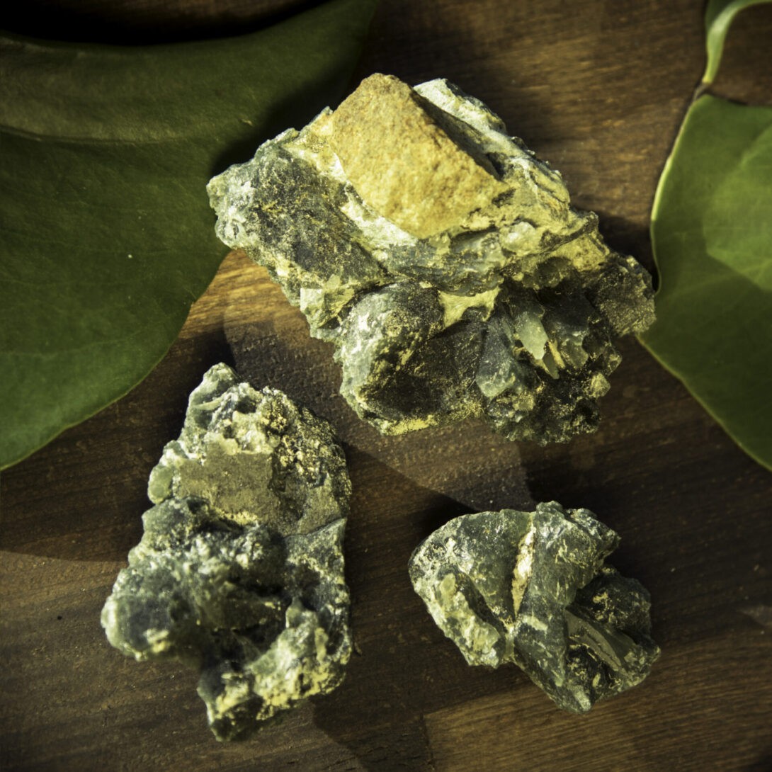 Sage Goddess Natural Master Healer Prase Quartz for total wellness