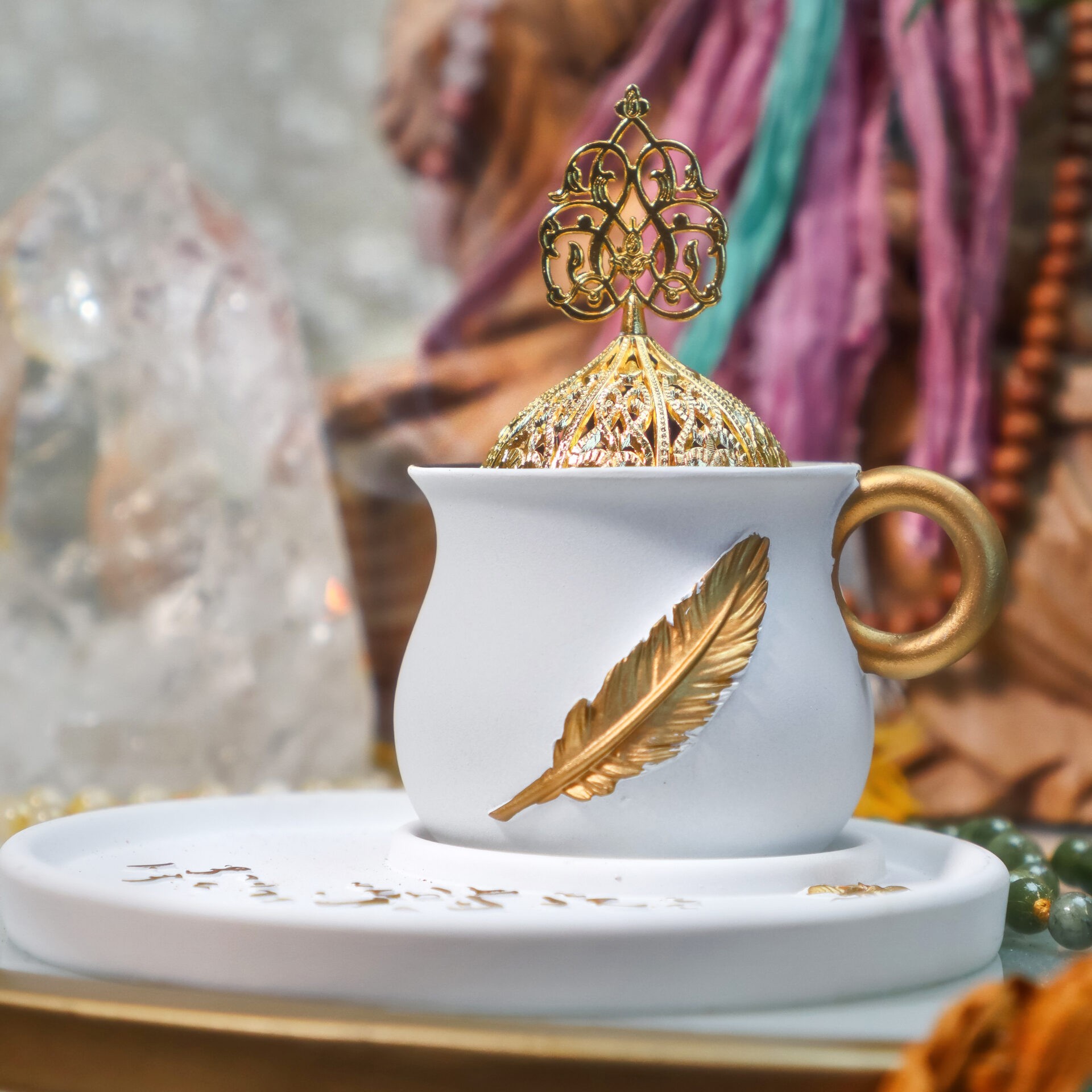 Teacup_Style_Golden_Feather_Resin_Incense_Burner_1of3