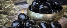 Tumbled Jet for protection & purification - Sage Goddess