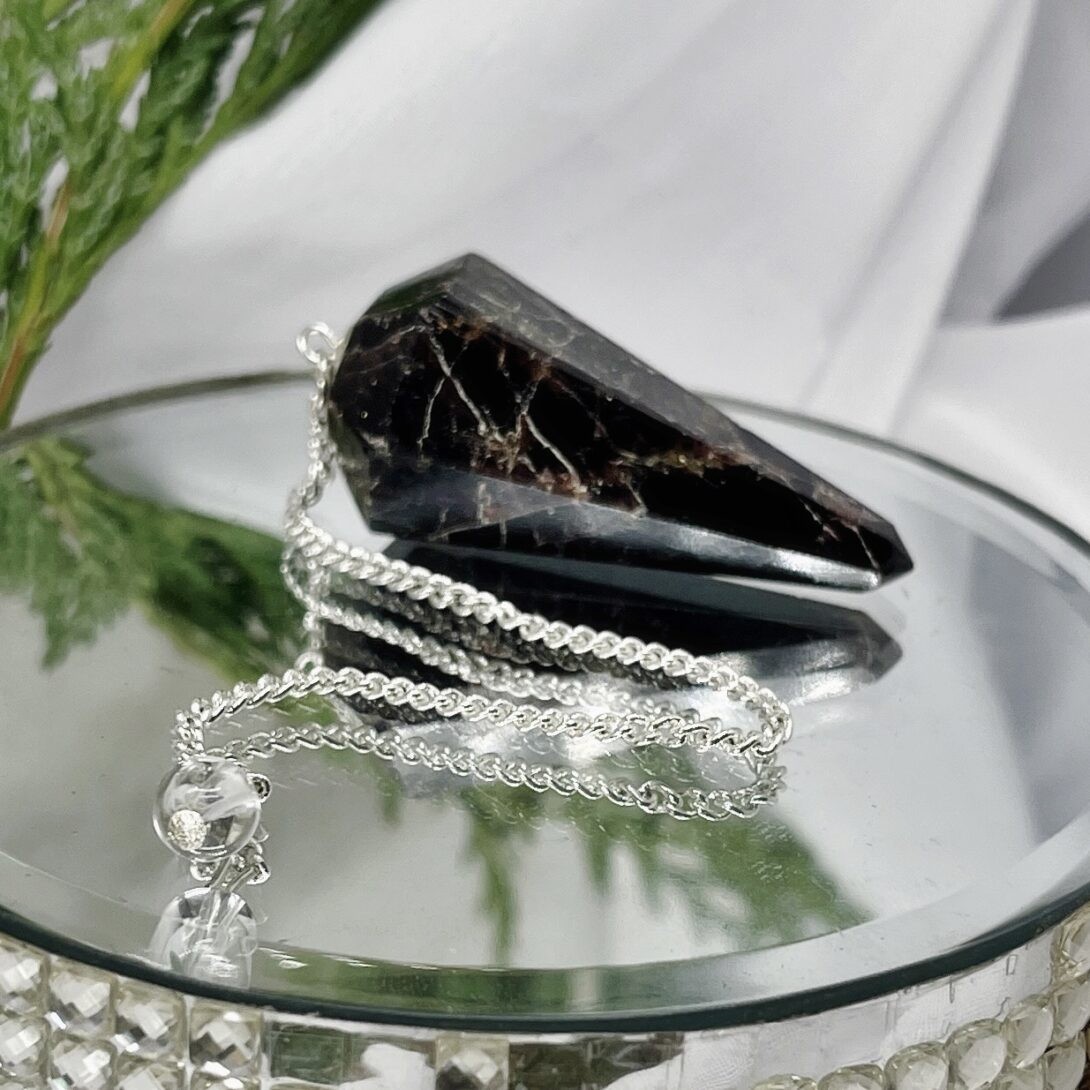 Crystal Gemstone Pendulums Online - Buy the Best Quartz Crystal Pendulums