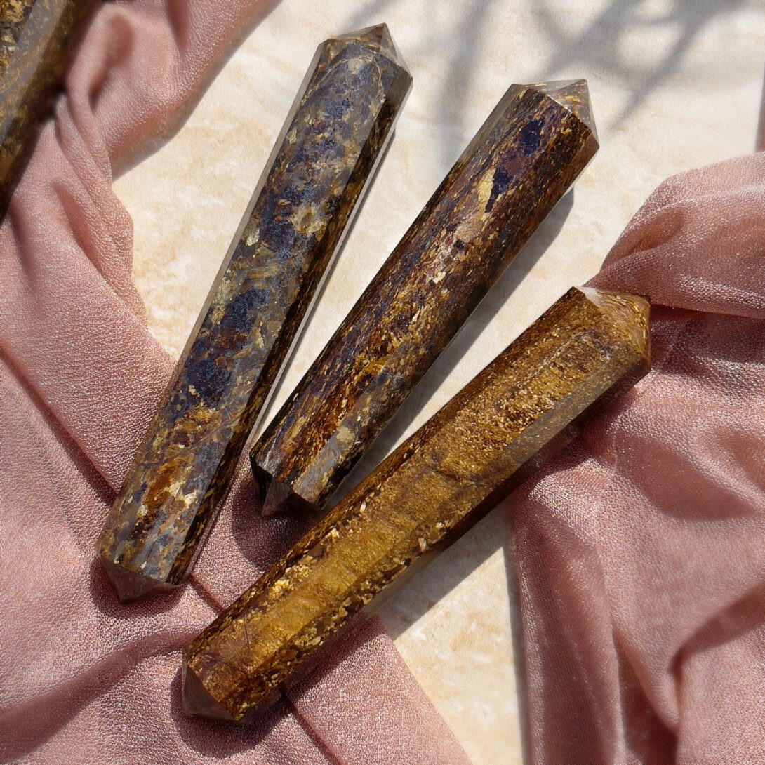 Sage Goddess Release the Past Bronzite Vogel for letting go