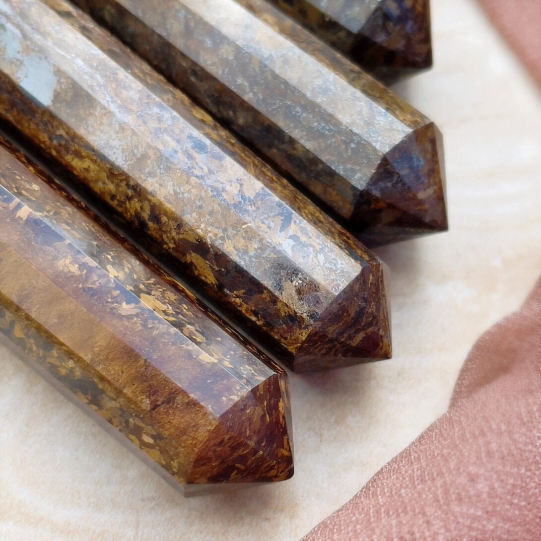 Sage Goddess Release the Past Bronzite Vogel for letting go