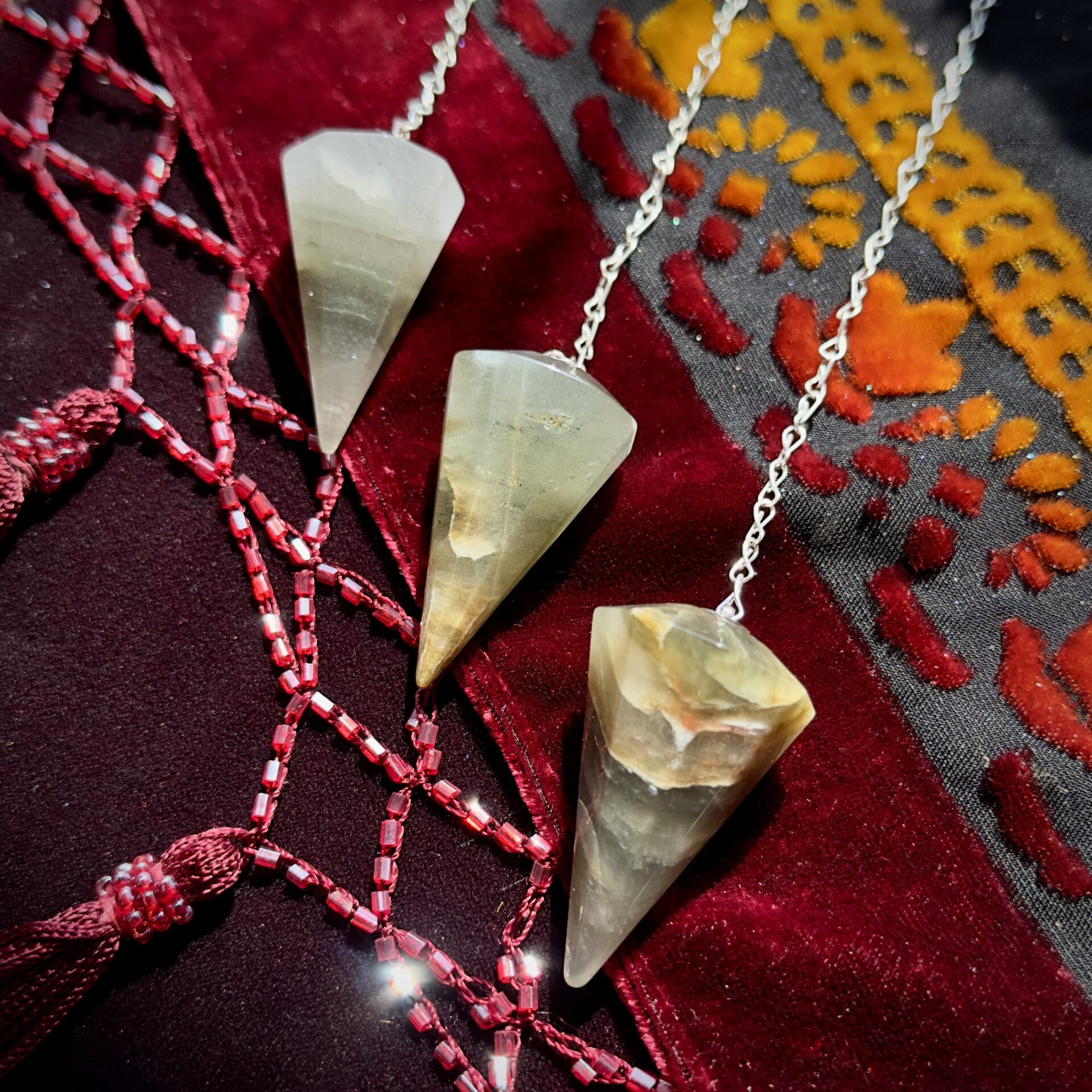 Protection Actinolite Pendulum